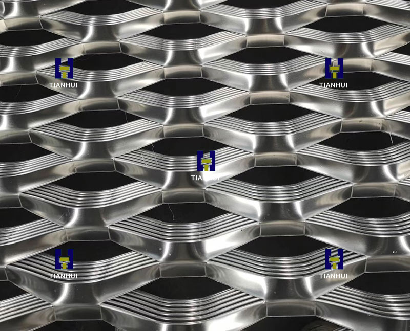 Aluminium mesh facade